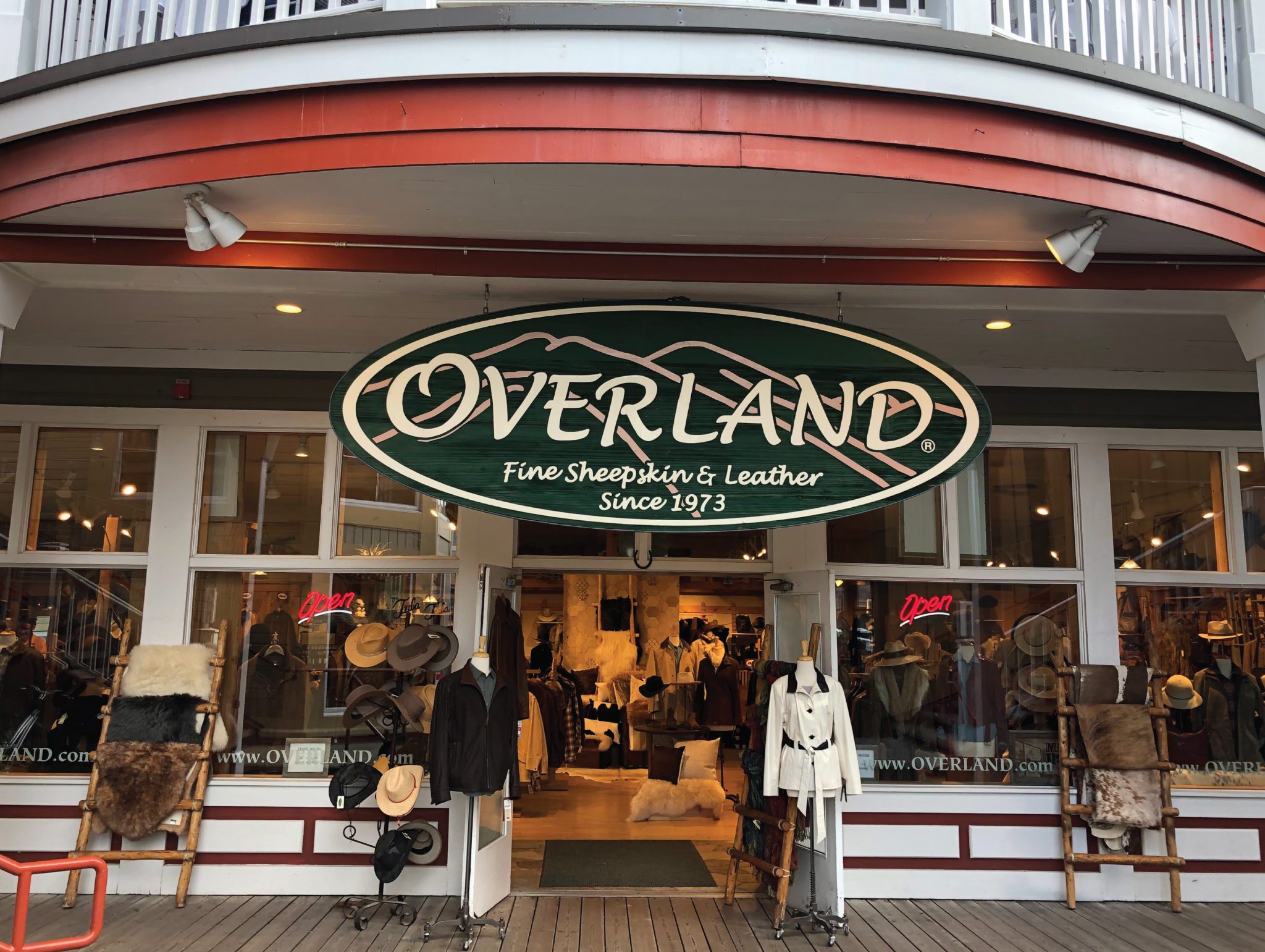 The Best Town Square Shopping - Jackson Hole Reservations